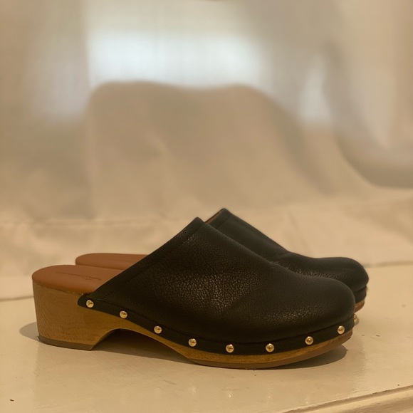 Target | Shoes | Universal Threads Black Clogs With Gold Hardware ...